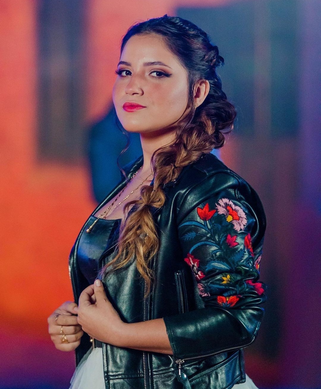 Karol Kailler lança novo single "Festa das Brutas" - Portal QG DA MÚSICA